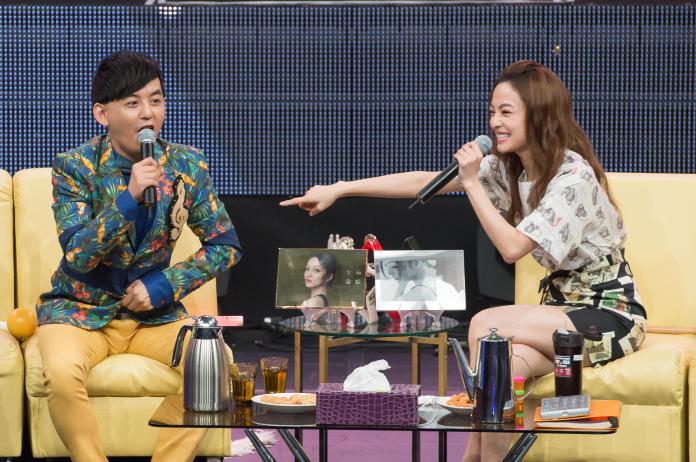 孟耿如別看！黃子佼為這個女人脫衣 | 娛樂 | NOWnews今日新聞