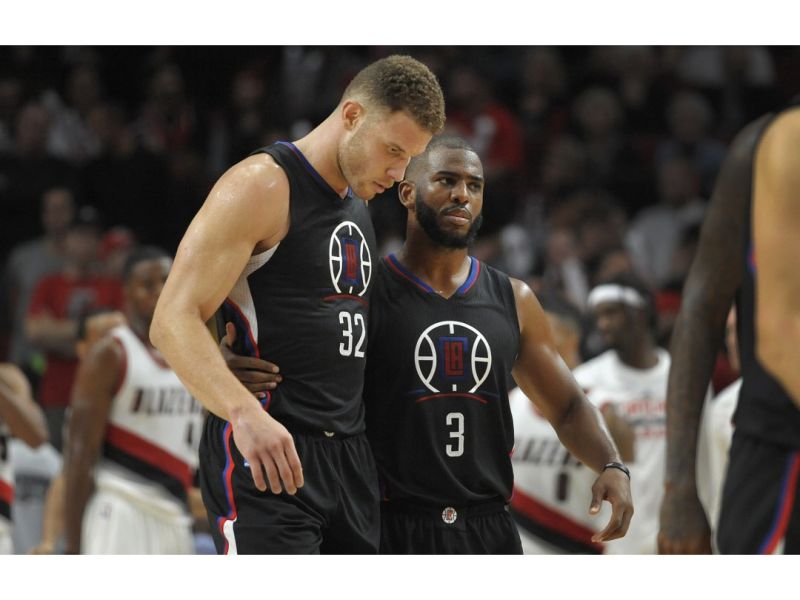 NBA／封鎖三分線 快艇撞翻拓荒者開胡 | 運動 | NOWnews今日新聞