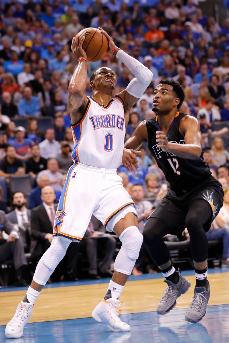 NBA／西河51分「超大三元」 雷霆OT射太陽 | 運動 | NOWnews今日新聞