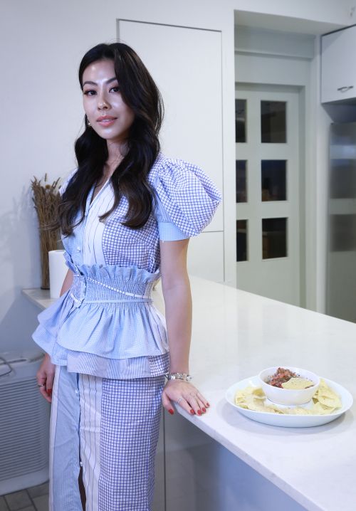 蔡詩芸公開露臉了！與王陽明婚姻現狀 IG自介欄說明一切 | 娛樂 | NOWnews今日新聞