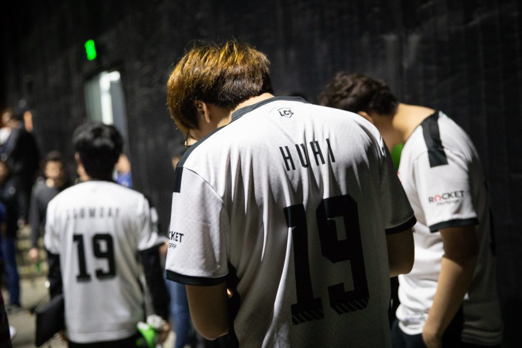 《英雄聯盟》老驥伏櫪！Huhi 發推覓新東家 | NOW電玩 | NOWnews今日新聞