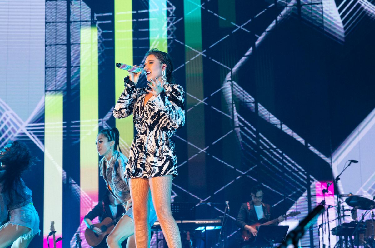 A-Lin熱唱特別感謝舞者 身分揭曉是13歲正妹女兒 | 娛樂 | NOWnews今日新聞