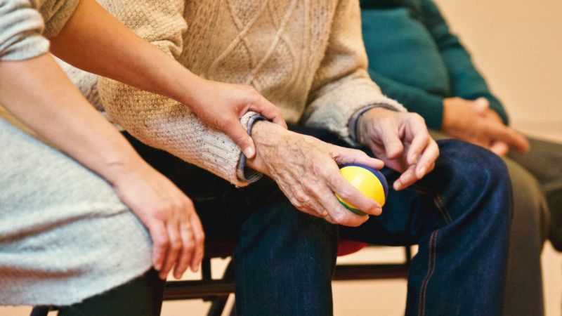 過年親戚來轟炸！大學「各科系」悲劇梗圖瘋傳 全場笑翻 新奇 Nownews今日新聞