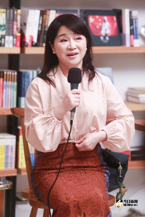 黃義交逝！「寶寶女主角」周玉蔻噤聲 61歲何麗玲露面了 | 火線NOW星聞 | 娛樂 | NOWnews今日新聞