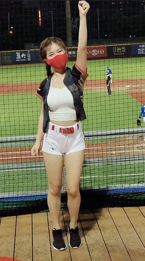 啦啦隊女神1分33秒「超兇應援」！球迷全震暈：眼球好晃 | beanfun!