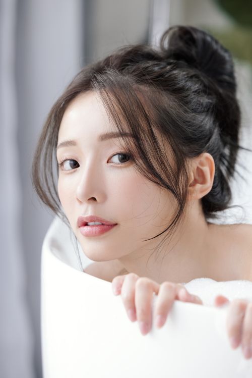 閃亮亮認愛YTR男友！「私密片外流內幕」他一句話超霸氣 | 娛樂 | NOWnews今日新聞