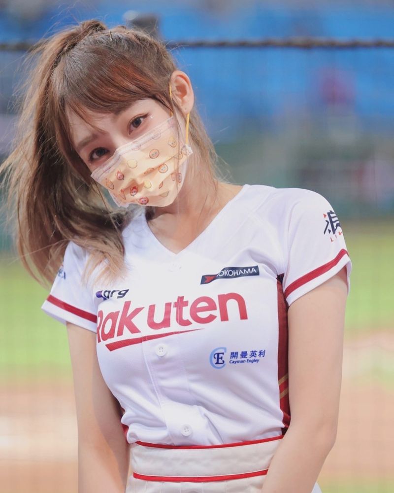 林襄無極限！只繞兩片薄紗上工 13萬人遮眼：太暴力了 | beanfun!