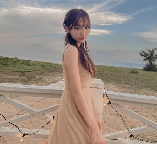 《華燈初上》Dora認愛了！爬男友背上 甜喊：現在很開心 | 娛樂 | NOWnews今日新聞