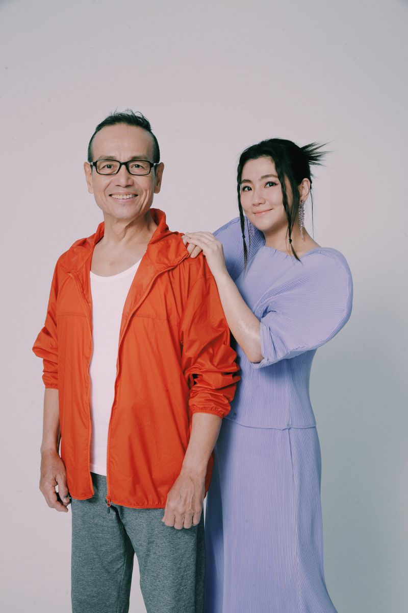 紀念已逝家人！Selina淚談相處點滴 任爸相陪扮路人甲 | 火線NOW星聞 | 娛樂 | NOWnews今日新聞