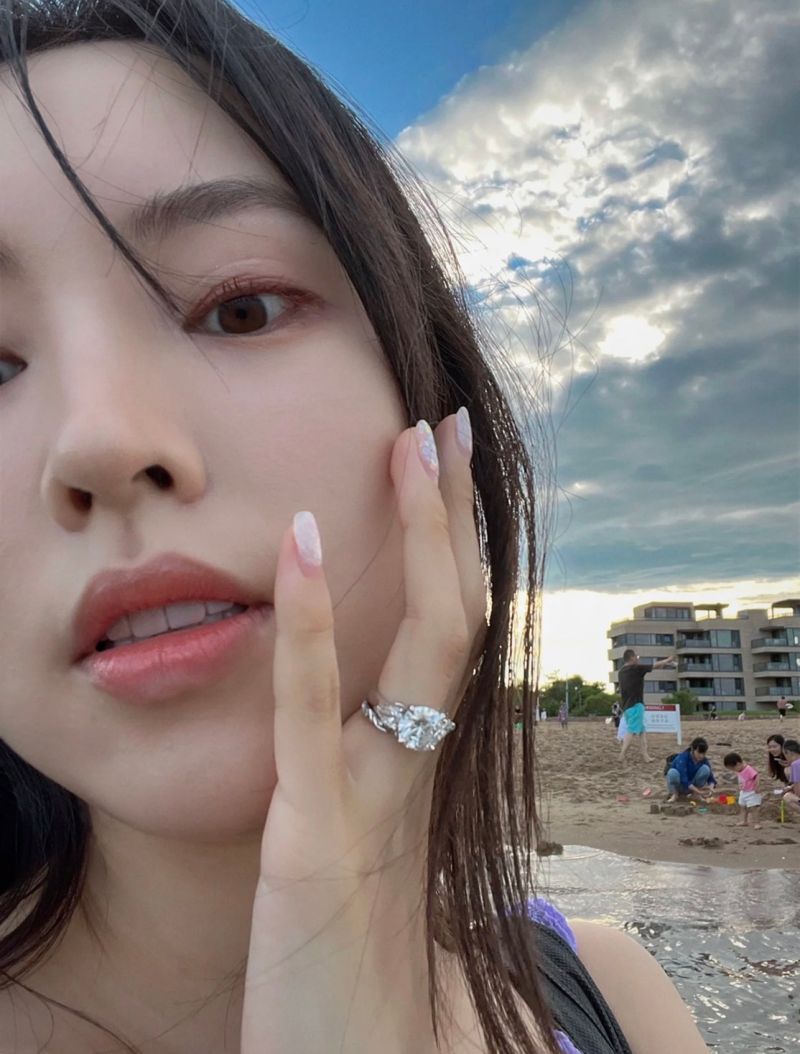 「一字馬女神」爆紅拒走演藝圈 消失8年竟變身價千萬CEO | 火線NOW星聞 | 娛樂 | NOWnews今日新聞