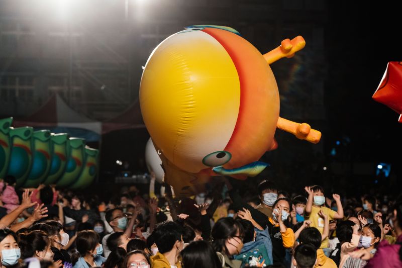 紙風車演出3000人爆場 卓冠廷：讓更多藝文活動到家鄉 | beanfun!