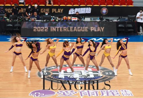 沒觀眾太可惜！台灣「美式風啦啦隊」爆紅 辣妹隊員神出 | 新奇 | NOWnews今日新聞