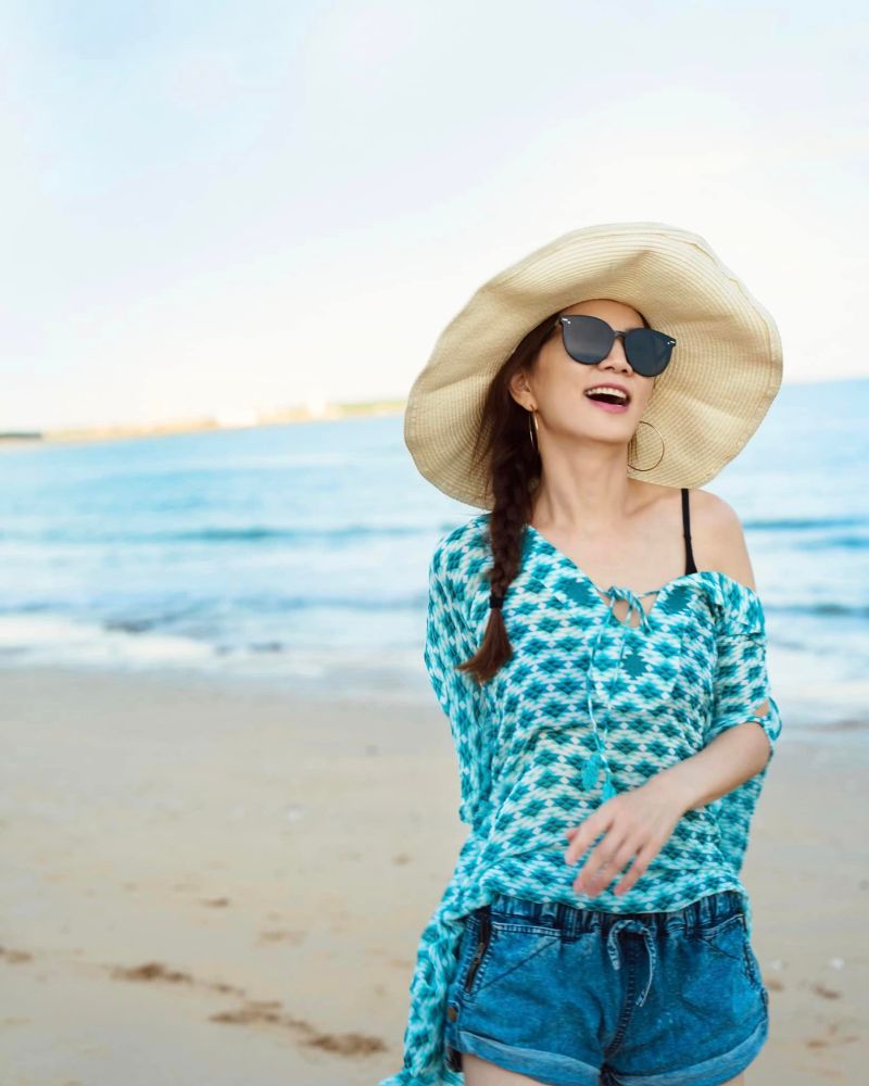 Ella比基尼私照被公開！身材太驚人 網友：無法接受 | 娛樂 | NOWnews今日新聞