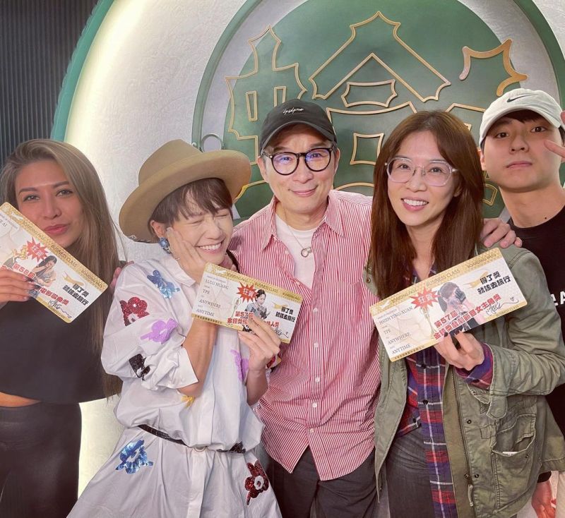 Lulu奪金鐘收老闆客製化機票 跪求網友給「過分意見」 | beanfun!