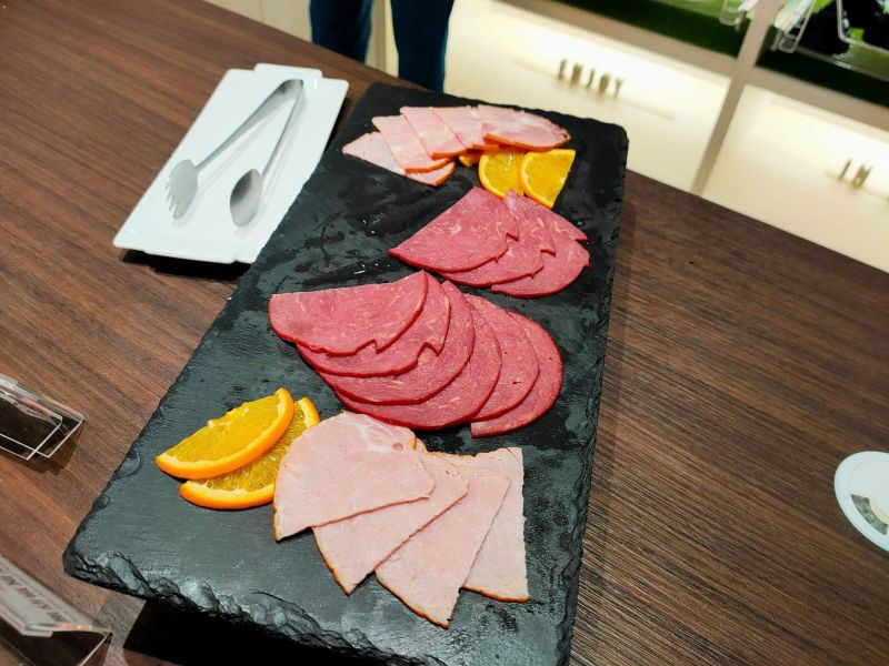 2022最狂Buffet！假日「吃到飽200元」：牛排、鮭魚狂補 | beanfun!