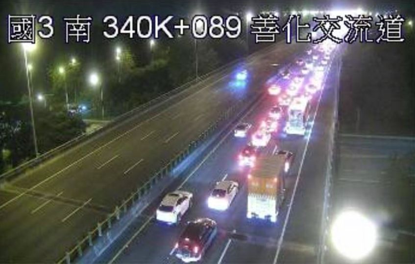 國3南向善化段6車追撞！占內側2車道塞爆 回堵4公里 | 社會萬象 | 生活 | NOWnews今日新聞