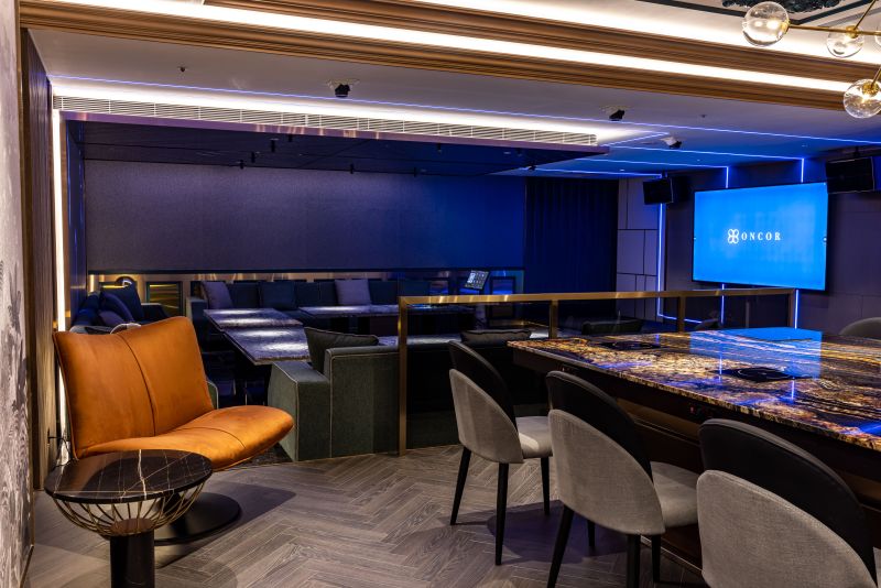 唱KTV享名廚料理！ONCOR娛樂空間開幕 江振誠親設計菜單 | 生活 | NOWnews今日新聞