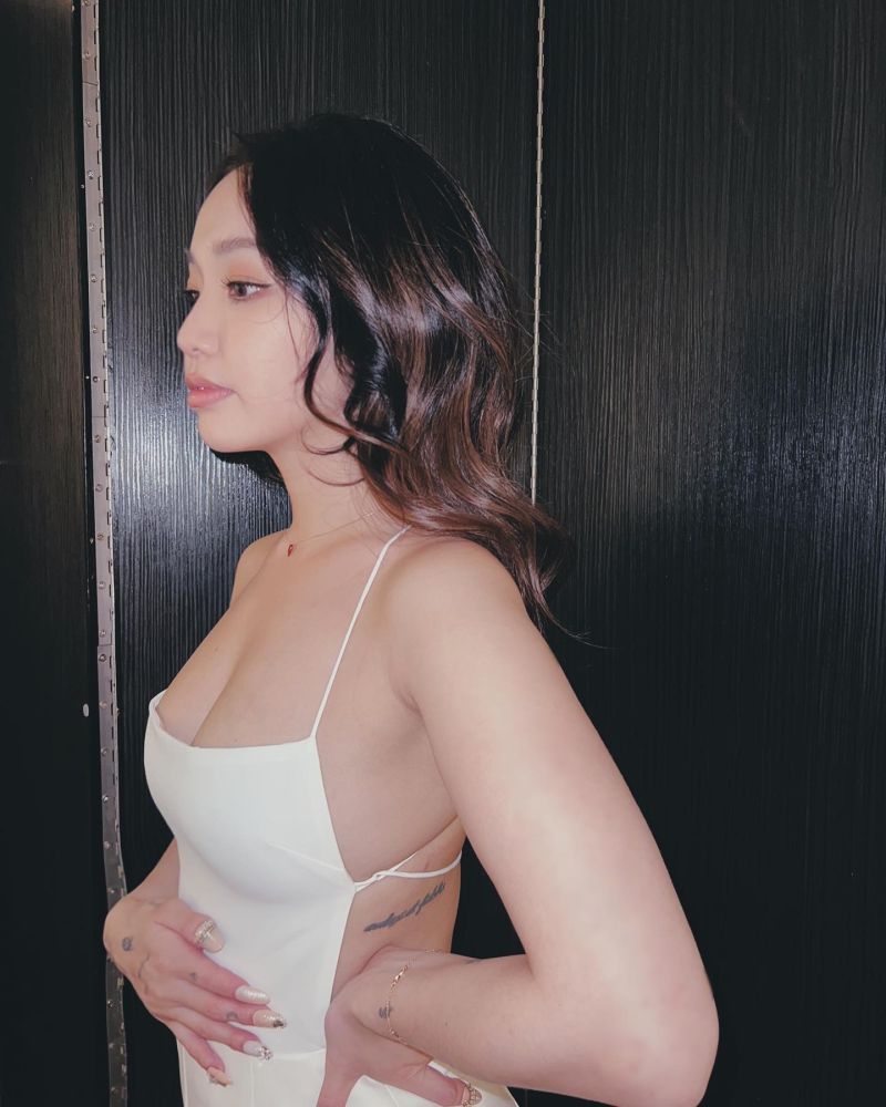 陳芳語「肚兜裝」疑似露點 經紀公司深夜回應了 | beanfun!