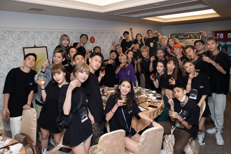 羅志祥摔傷不忍了！被疑自導自演 曝驚險片：差點芭比Q | beanfun!