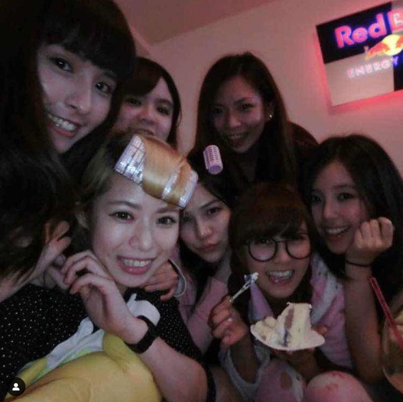 峮峮8年前「長髮睡衣照」同框偶像劇女星！清秀臉龐曝光 | beanfun!