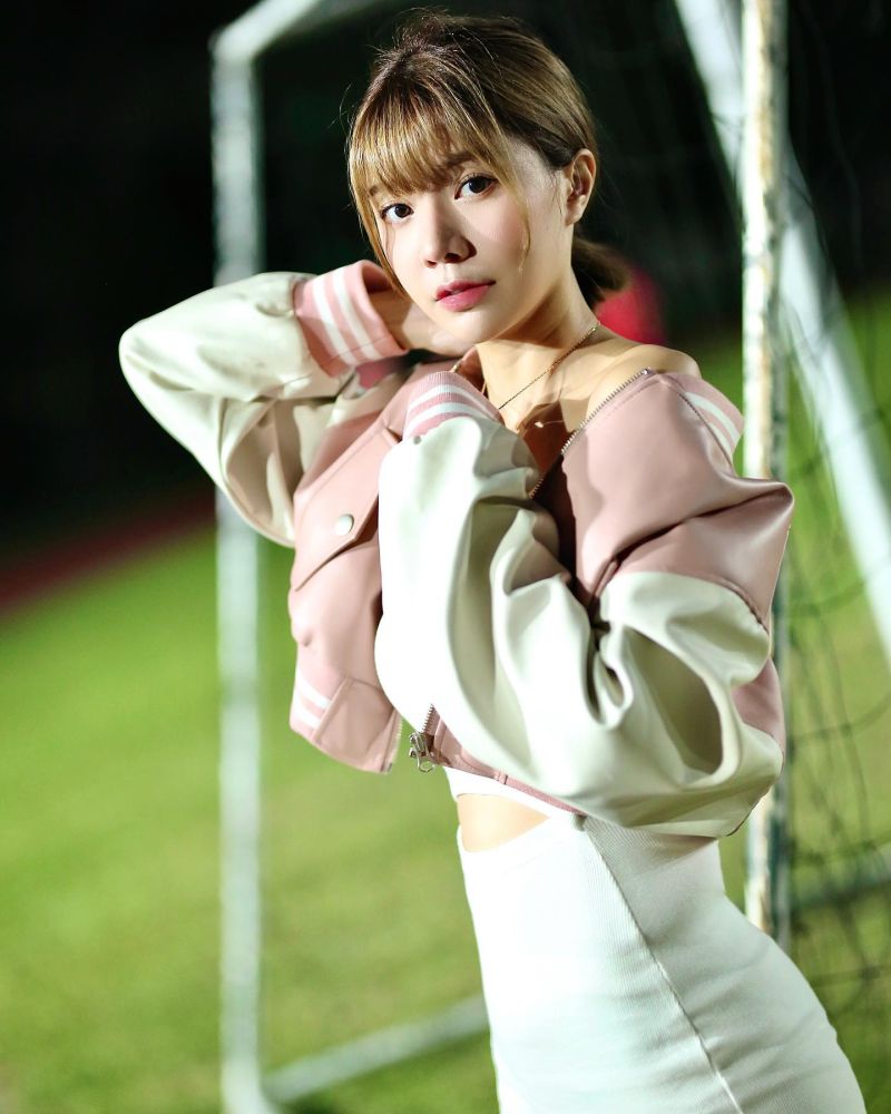 最正MC「外套掉一半」 萬人激推：女神守門員 | 娛樂 | NOWnews今日新聞