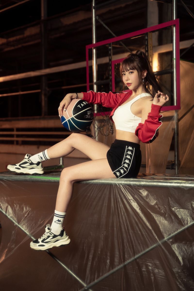 最紅啦啦隊FORMOSA SEXY拍MV 尖叫：我們怎麼美成這樣 | 娛樂 | NOWnews今日新聞