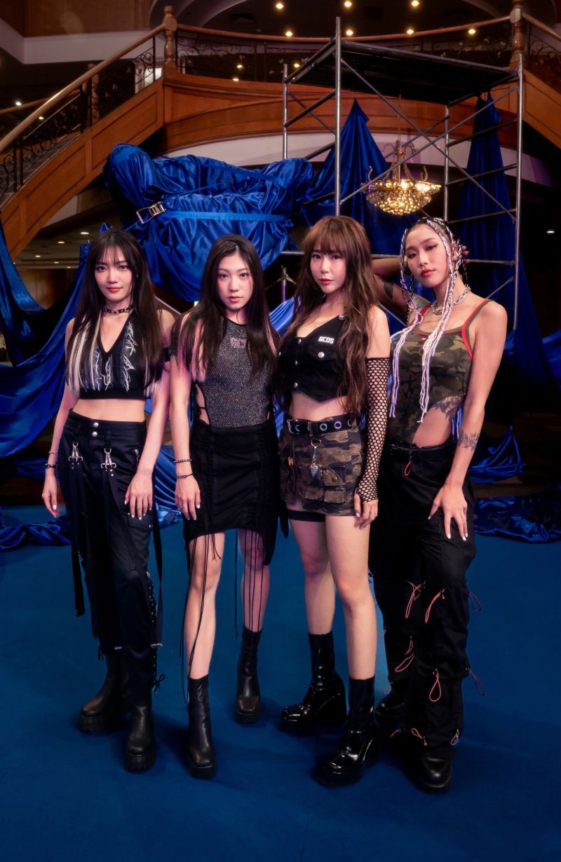 最紅啦啦隊FORMOSA SEXY拍MV 尖叫：我們怎麼美成這樣 | 娛樂 | NOWnews今日新聞