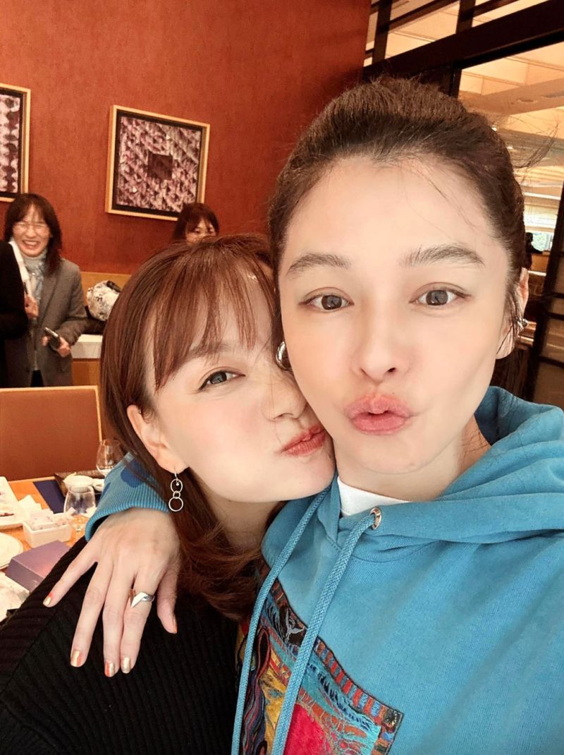 徐若瑄甜曬「日本元祖級女偶像」合照！老粉哭了：回憶殺 | beanfun!