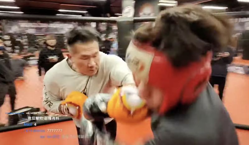 館長鐵拳伺候！Toyz「3分鐘倒地」是羞辱？網點關鍵搖頭 | beanfun!