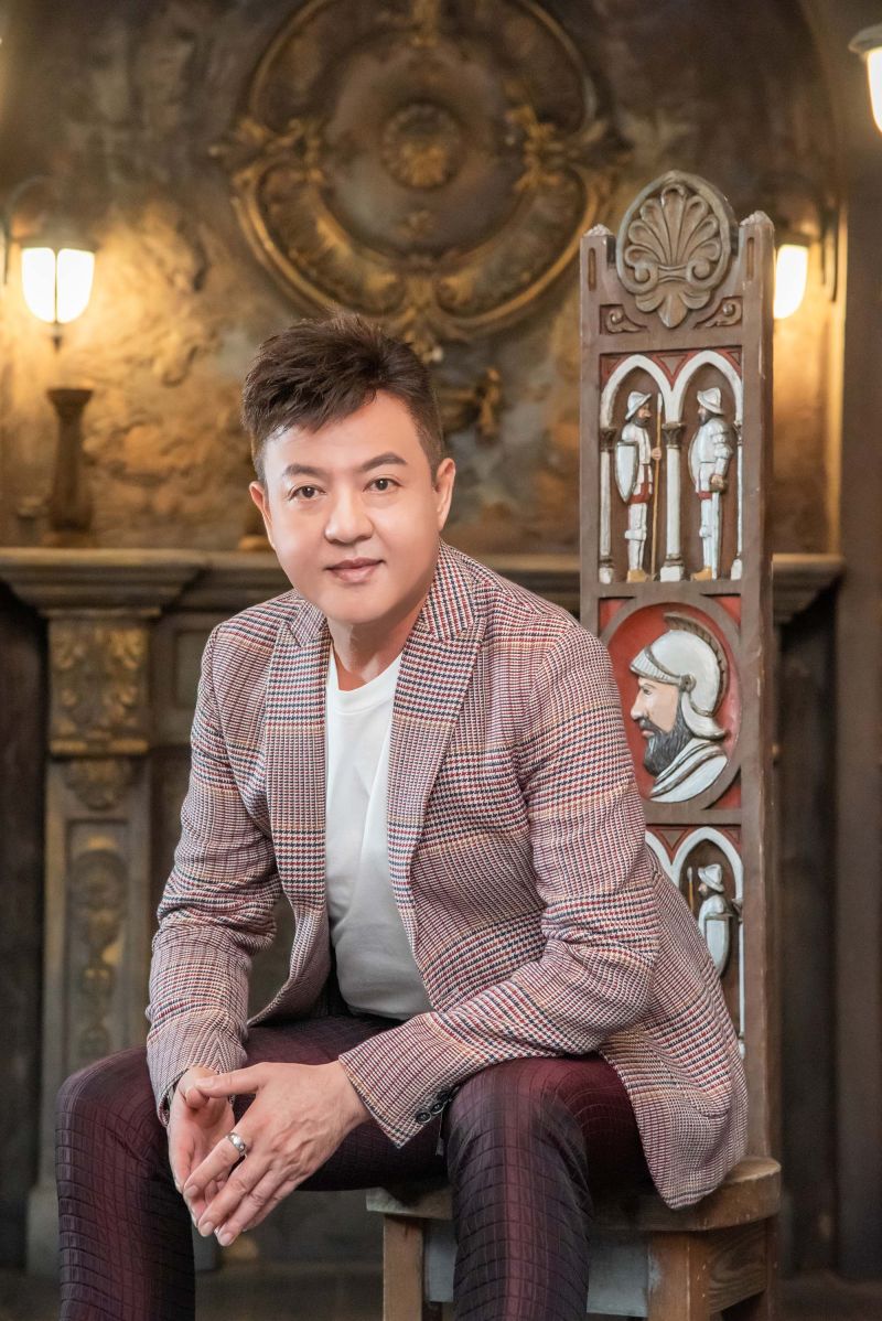 翁立友才曝喜訊！「哥哥」爆女粉包養 認了有最愛的女人 | beanfun!