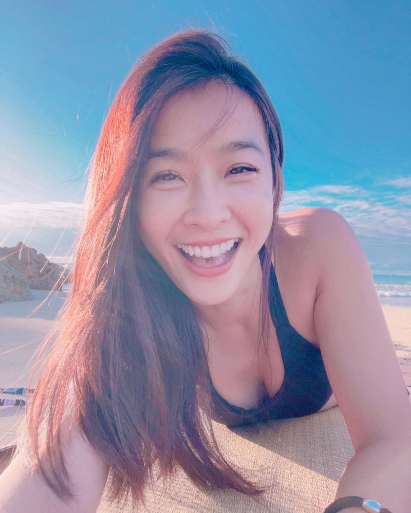 小嫻太辣！只穿Bra祝開工大吉 網友驚呼：變更美了 | 娛樂 | NOWnews今日新聞