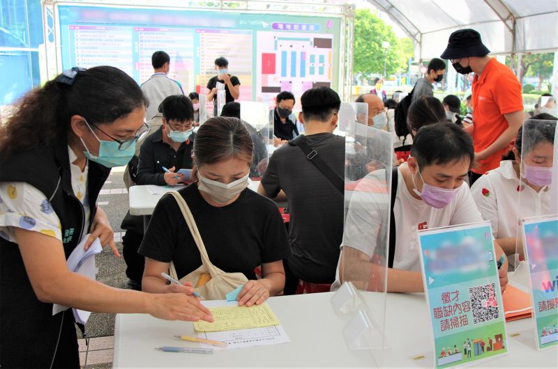 勞動部助民眾年後轉職!北基宜花徵才釋出逾5000個職缺 生活焦點 要聞 Nownews今日新聞