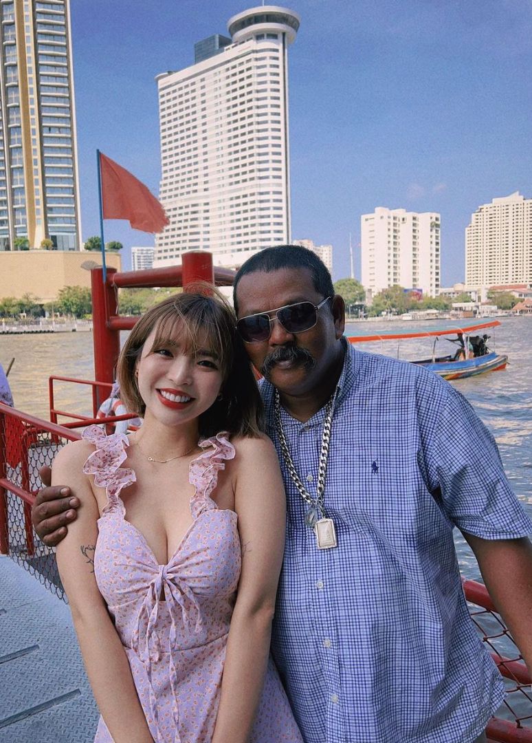 阿圓遊泰國二度被男子吃豆腐 「摸手、抓腋下」過程曝光 | beanfun!