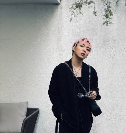 ØZI擁辣模新歡遊洛杉磯 機場親熱女方直接帶回豪宅 | 娛樂 | NOWnews今日新聞