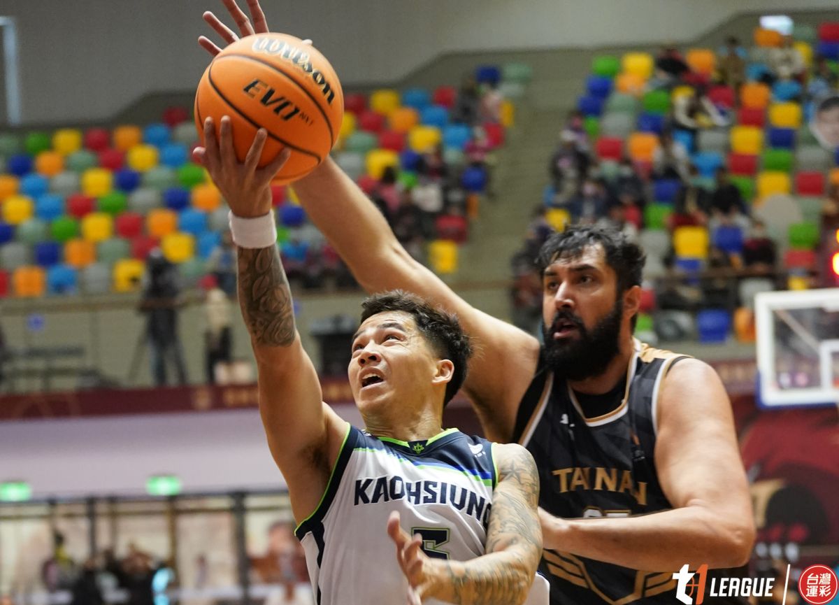 T1／史上首位女主帥帶兵 獵鷹喜迎四連勝、賞海神五連敗 | T1 | 運動 | NOWnews今日新聞