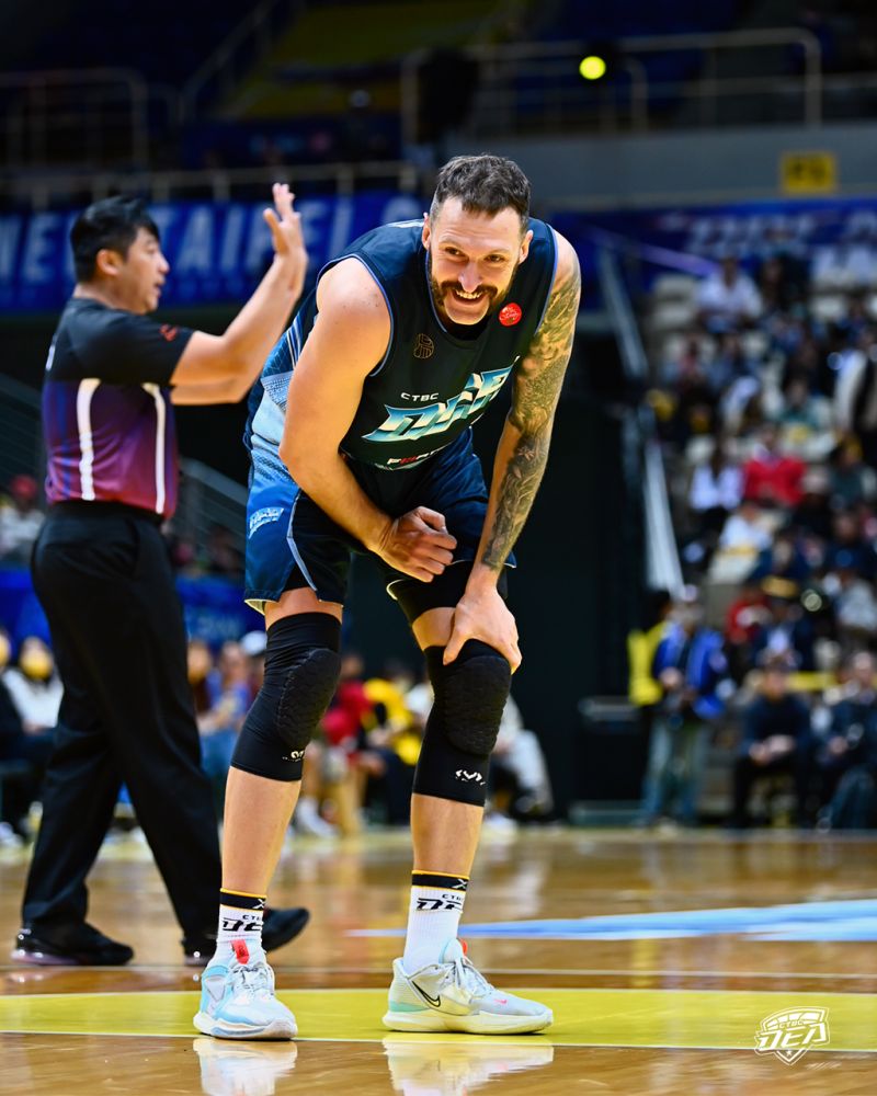 T1／艾德連線林韋翰 「一個眼神就知道下一步要做什麼」 | beanfun!