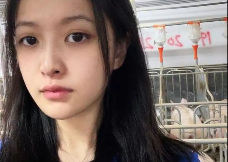 電眼校花「畢業後養豬」！工作反差照爆紅：爸媽都支持 | 新奇 | NOWnews今日新聞