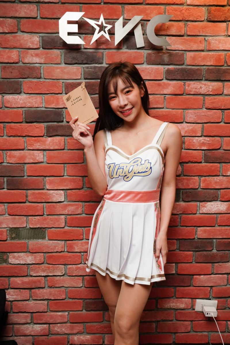 中職／Unigirls新成員亮相！高雄鋼鐵人Dora轉戰職棒舞台 | 運動 | NOWnews今日新聞