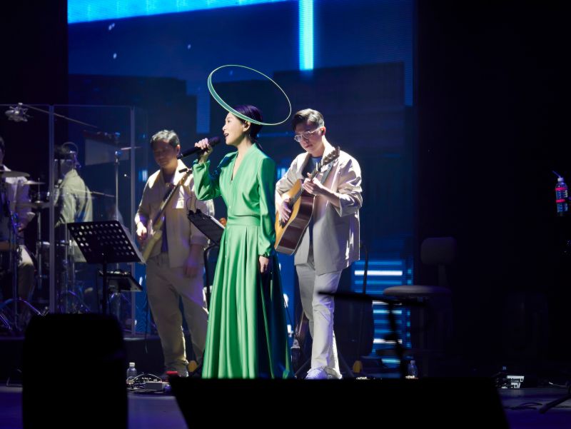 劉若英無預警曝喜訊！宣告空降高雄 | beanfun!