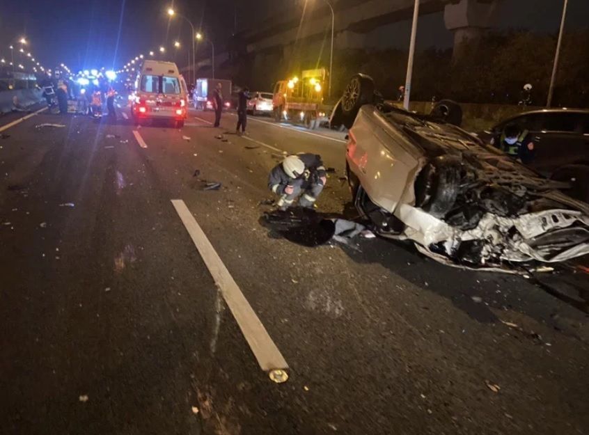 國道1號車禍！7車連環追撞釀2死1傷 女子彈飛車外遭輾斃 | 社會萬象 | 生活 | NOWnews今日新聞