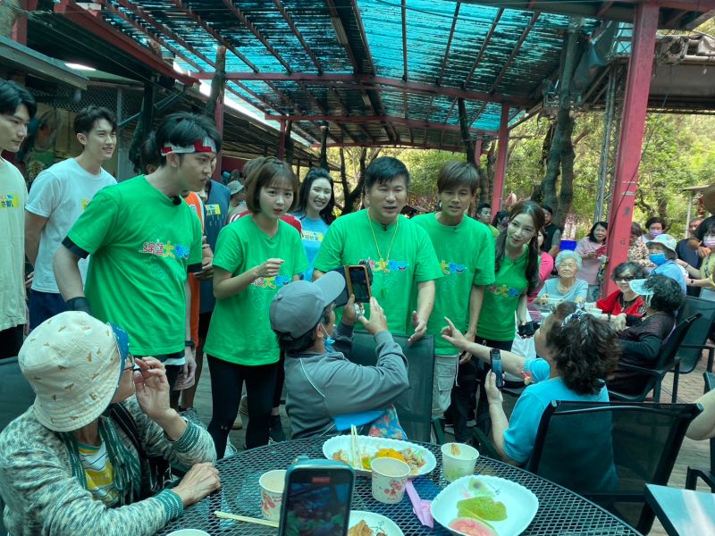 綜藝大集合開錄1111集 胡瓜送出近4千萬 | beanfun!