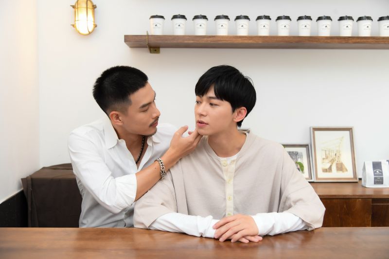 《保留席位》BL戀超浪漫 帥店長黃丞邦獵捕小白兔陳玹宇 | 火線NOW星聞 | 娛樂 | NOWnews今日新聞