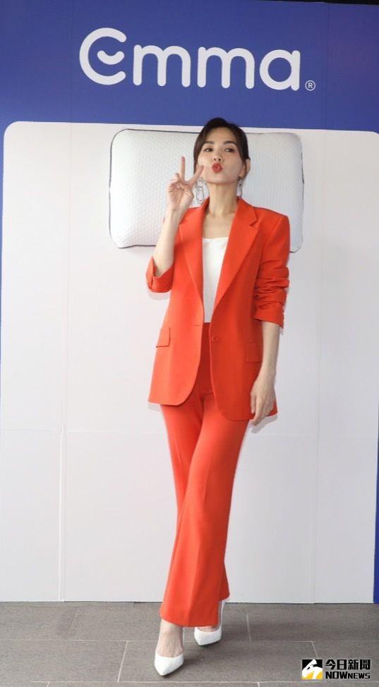 Ella與老公分房睡 曝勁寶是大聲公 | beanfun!