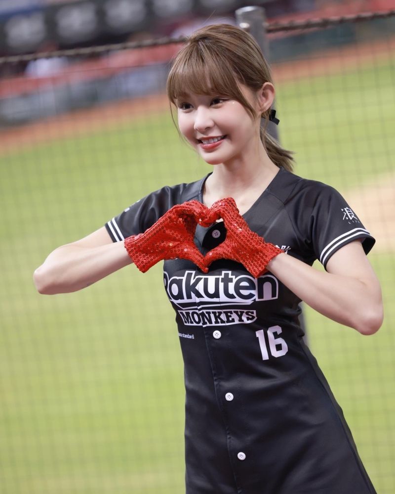 陳怡叡比基尼福利來了！520曖昧吐「跟特別重要的人待在一起」 | 娛樂 | NOWnews今日新聞