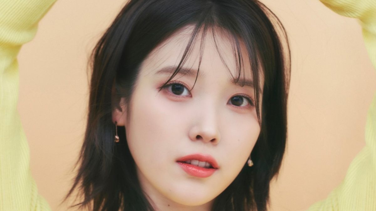 IU臉書頭貼終於更新！「仙氣爆發照」 狂吸20萬人暈船：太美了 | 火線辣星聞 | 娛樂 | NOWnews今日新聞