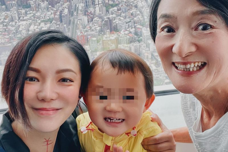 遭轟PO照靠孩子賺錢 星二代全認了：沒錯！ | beanfun!