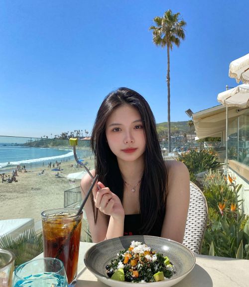 女兒蔡中泠白到發光！蔡詩萍PO高顏值全家福：我簡直就是司機 | 娛樂 | NOWnews今日新聞