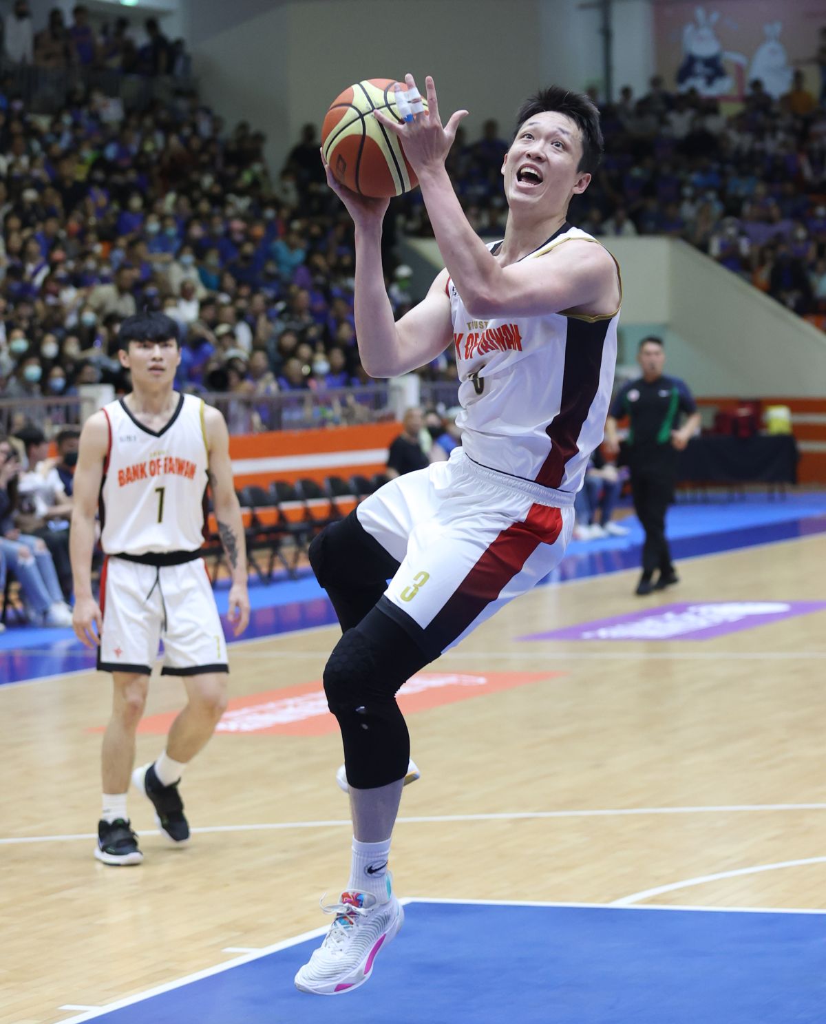 SBL冠軍賽／滿場球迷助威！簡家暐當奇兵 台銀98：93勝裕隆 | 籃球 | 運動 | NOWnews今日新聞