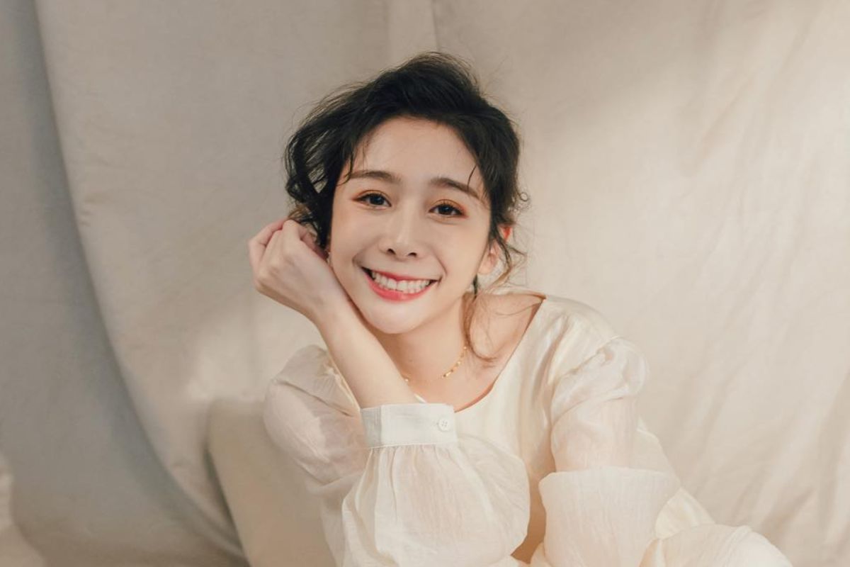 Albee自爆睡覺怪癖！「腿中間必夾東西」床照曝光她驚：好多工具 | 娛樂 | NOWnews今日新聞