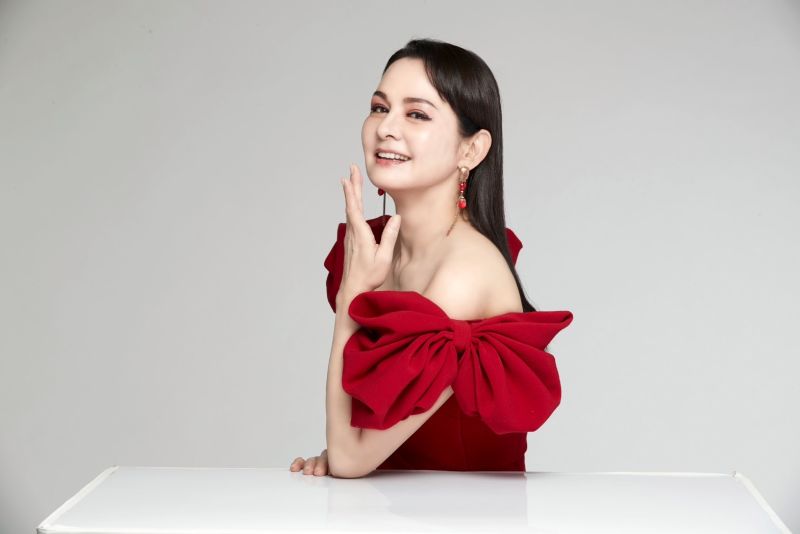 59歲席曼寧賣光3間房產「錢夠活40年」 不婚習佛：男人是麻煩 | 電視星鮮事 | 娛樂 | NOWnews今日新聞